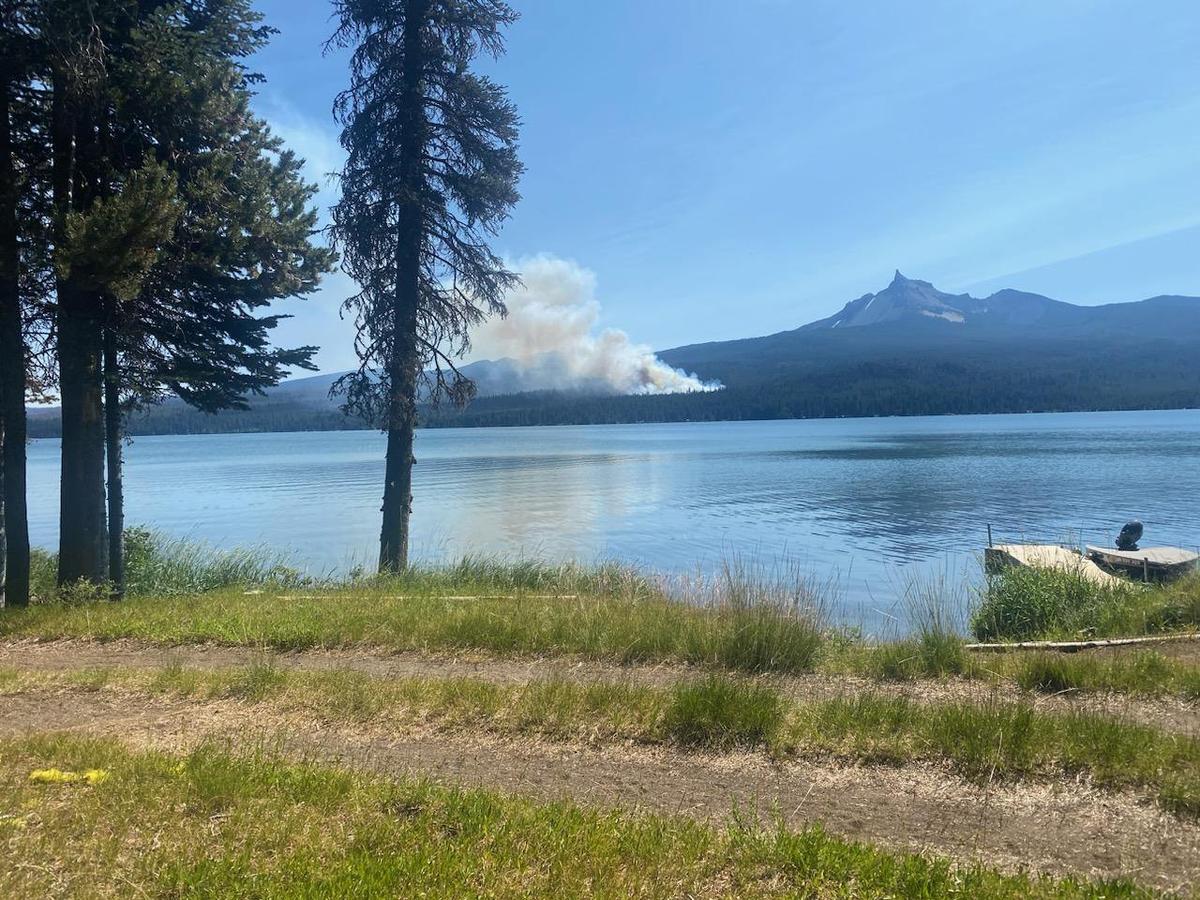 Trail Fire Grows to 5 Acres Between Diamond Lake & Mt. Thielsen