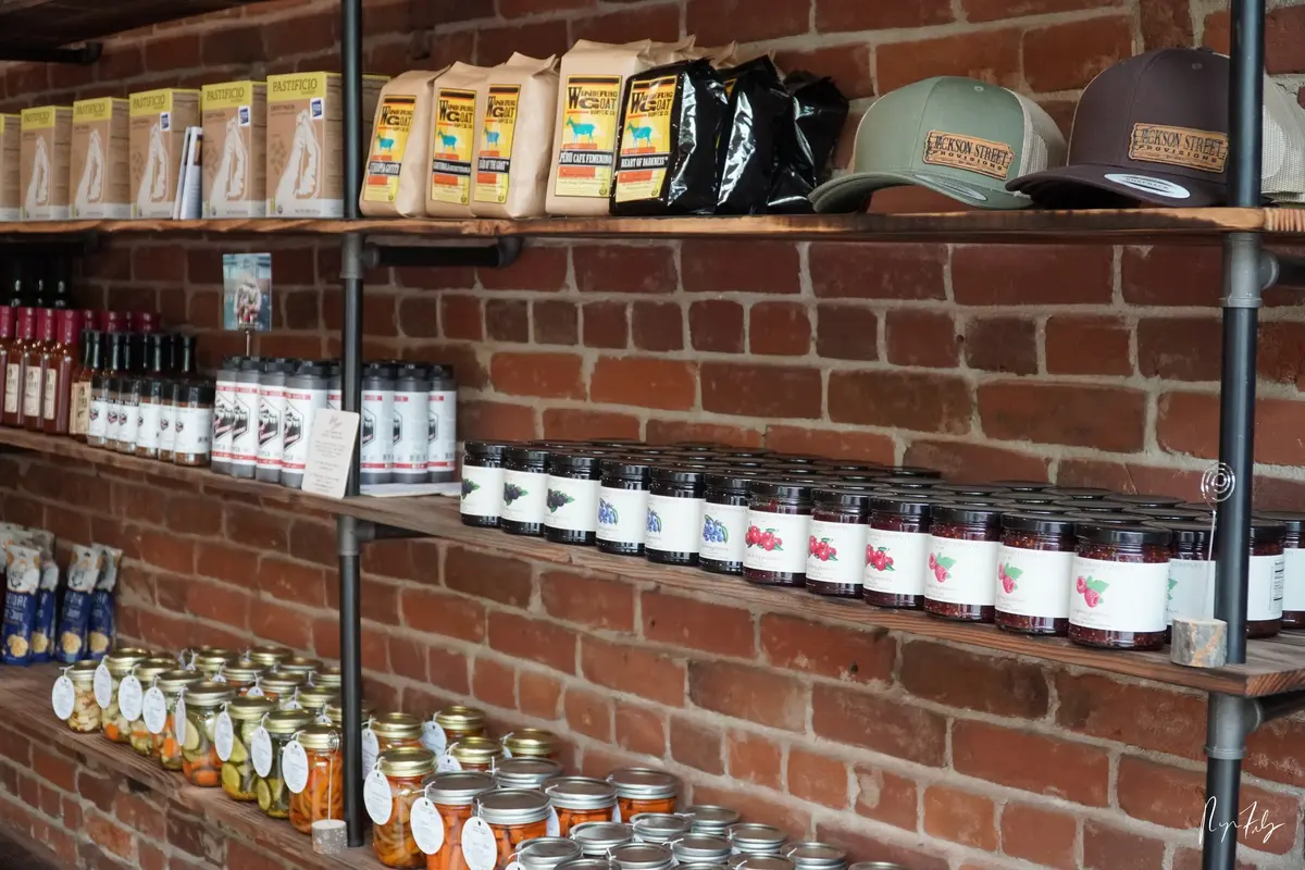 Jackson Street Provisions Opens in Downtown Roseburg — Roseburg Tracker