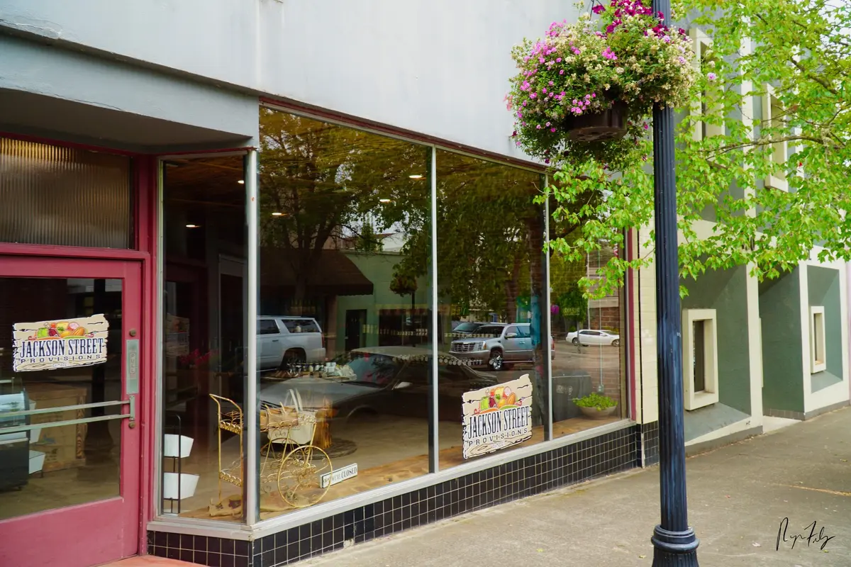 Jackson Street Provisions Opens in Downtown Roseburg — Roseburg Tracker
